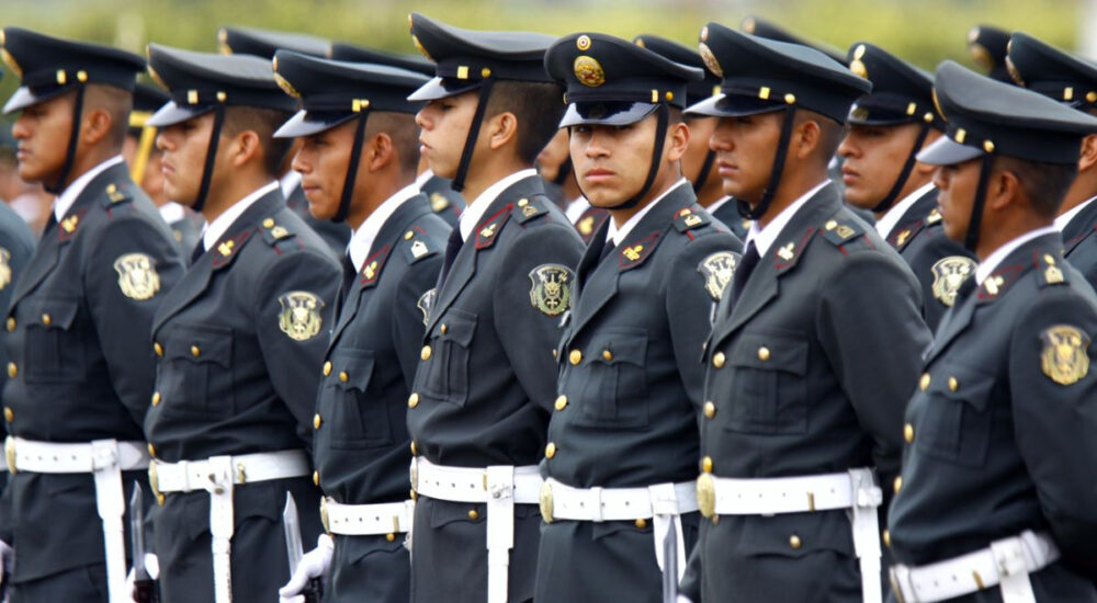 Reglamento de uniformes de la PNP - Todo lo que necesitas saber ...